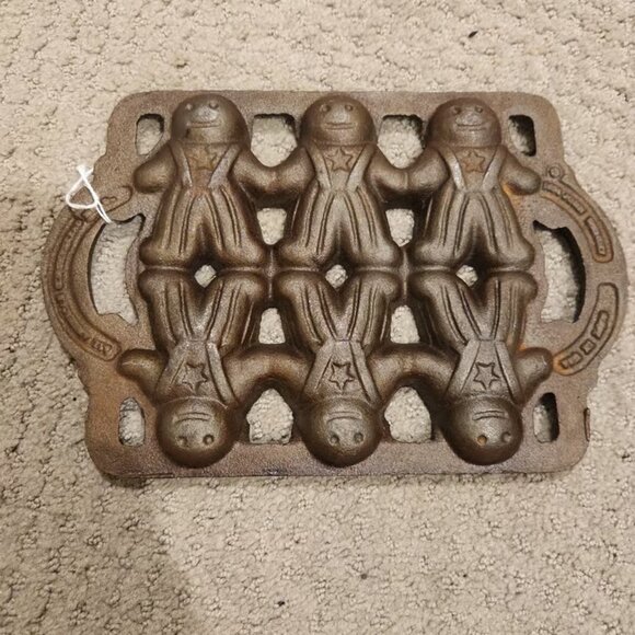 Accents | Vintage John Wright Classic Cast Iron All American ...